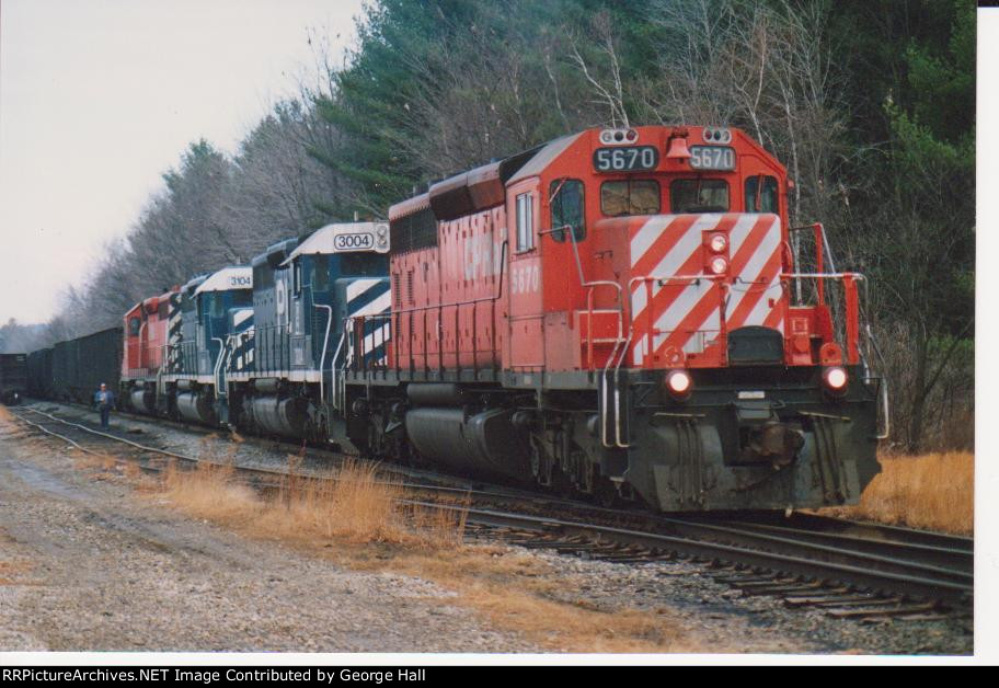 CP 5670 Bow Coal Train